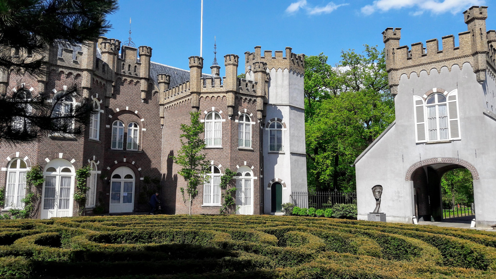 Kasteel Stapelen in Boxtel verkocht, als de paus het goed vindt | Foto ...