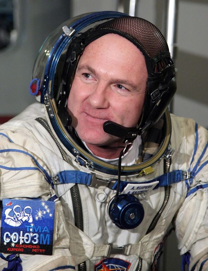 André Kuipers opent Top2000 vanuit de ruimte | TV & Radio | AD.nl