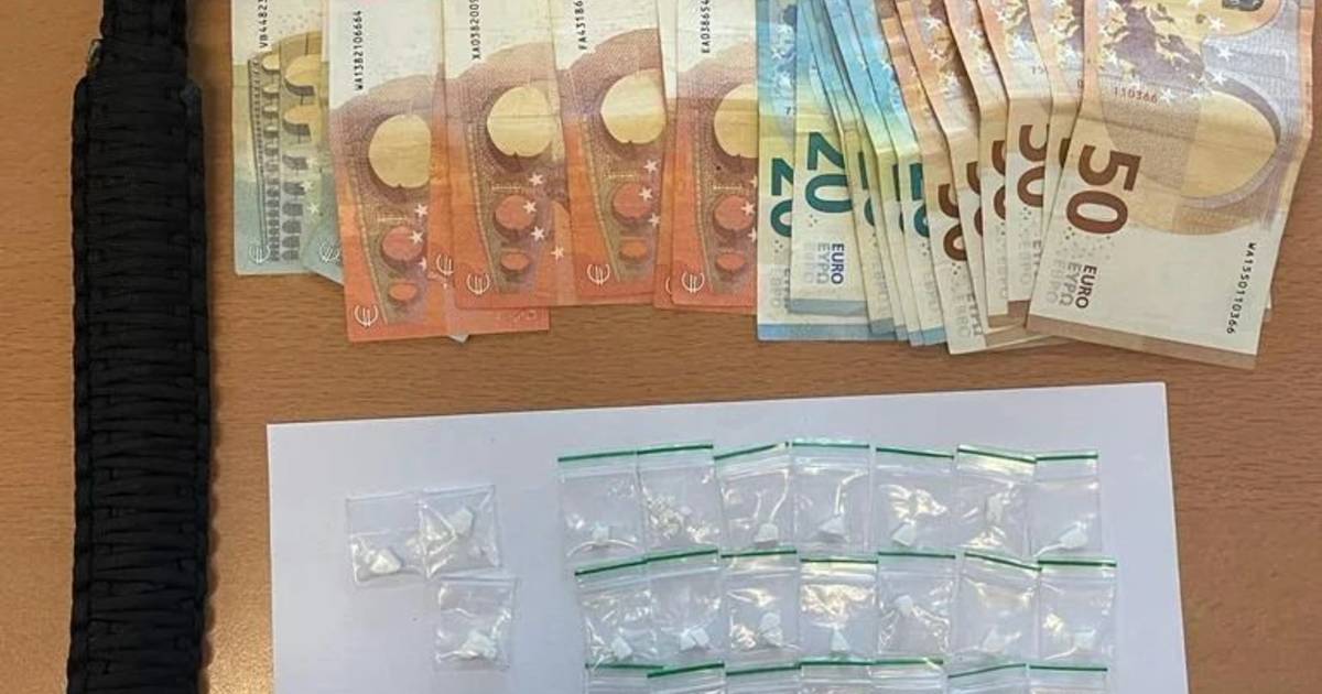 Politie betrapt man (49) vier keer in drie maanden met drugs op achter ...