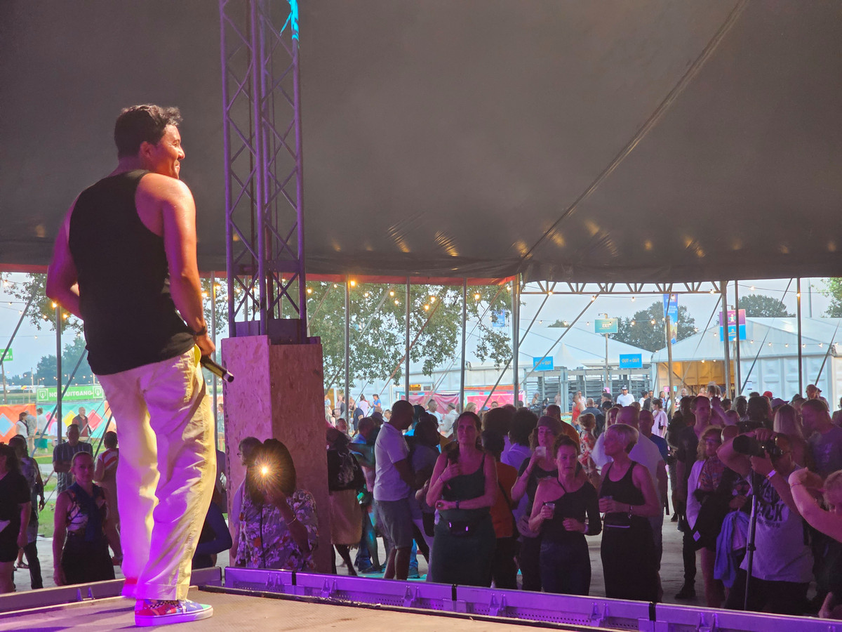 IN BEELD. 40ste Antilliaanse Feesten gestart onder stralende zomerzon ...