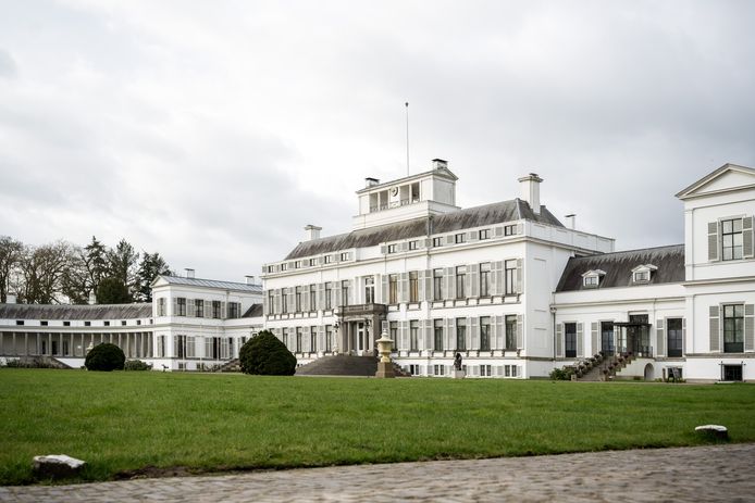 Hoeveel kost Paleis Soestdijk eigenlijk? Als het aan de minister ligt ...