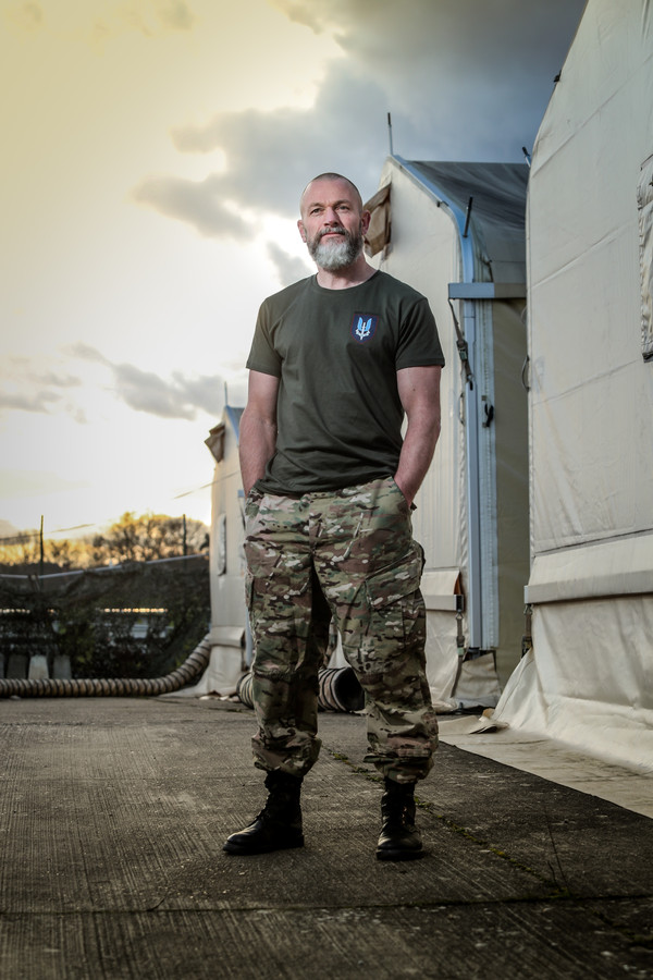 Fly (51), de drilinstructeur uit ‘Kamp Waes’: “Het programma was ...