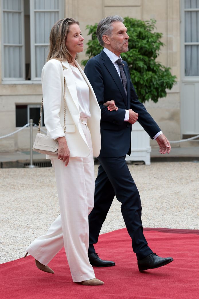 Dit is de nieuwe ‘first lady’: de vriendin van Dick Schoof | Politiek ...