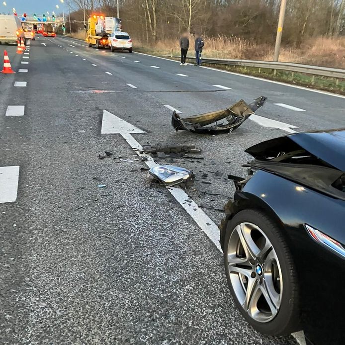Alle rijstroken weer open na ongeval met blikschade op de A59 in de richting van Den Bosch naar ...