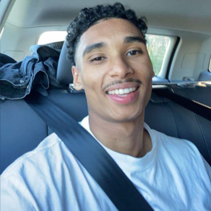 Rapper Deeno Deshh uit Oost-Souburg maakt liedje voor doodgestoken ...