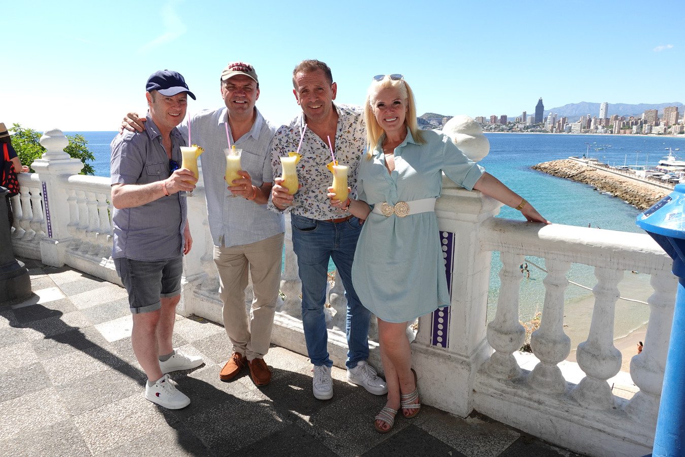 Wij trokken met onze Vlaamse artiesten naar Benidorm: “Ik heb hier zelf ...