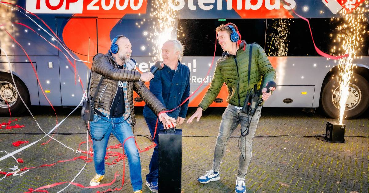 Stembus 25e editie NPO Radio 2 Top 2000 bezoekt Zutphen | Zutphen | destentor.nl