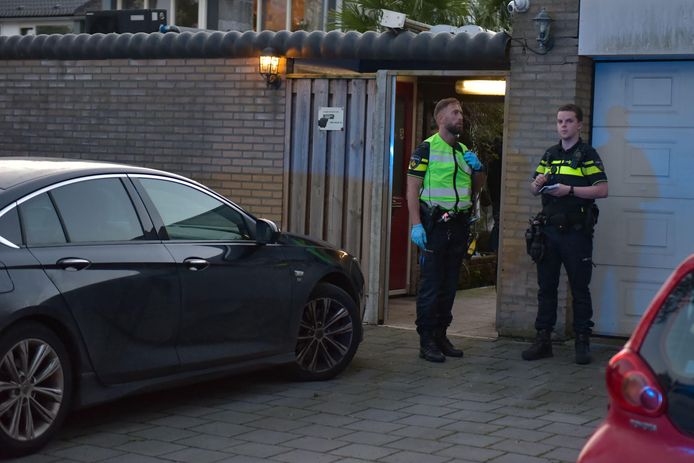Twee bewoners raken gewond bij woningoverval in Helmond, daders slaan op de vlucht | Helmond | ed.nl