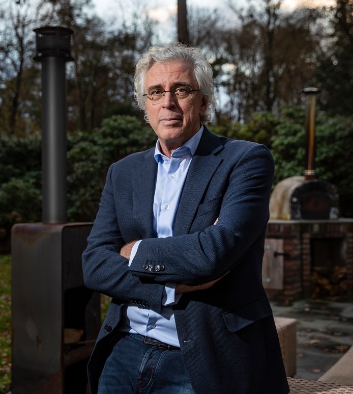 Chirurg Robert Pierik debuteert met ziekenhuisroman ‘Snijgeil’ | Zwolle ...