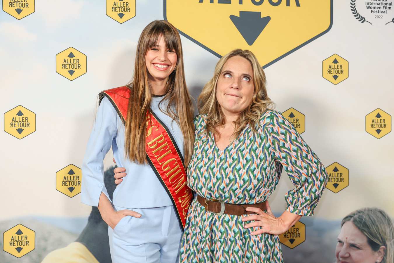 IN BEELD. Ruth Beeckmans arriveert als volleerde vrachtwagenchauffeur ...