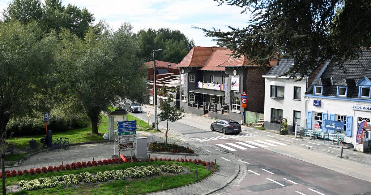 Heraanleg kruispunt Zoete Waters gaat van start op 23 mei: drie maanden geen doorgaand verkeer ...