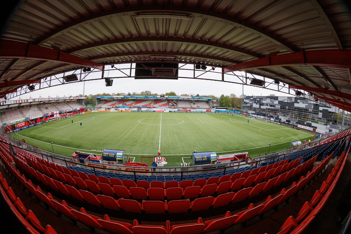 Nieuwe algemeen directeur op komst bij TOP Oss: ‘Mijn gevoel zegt dat hij bij deze vijf ...