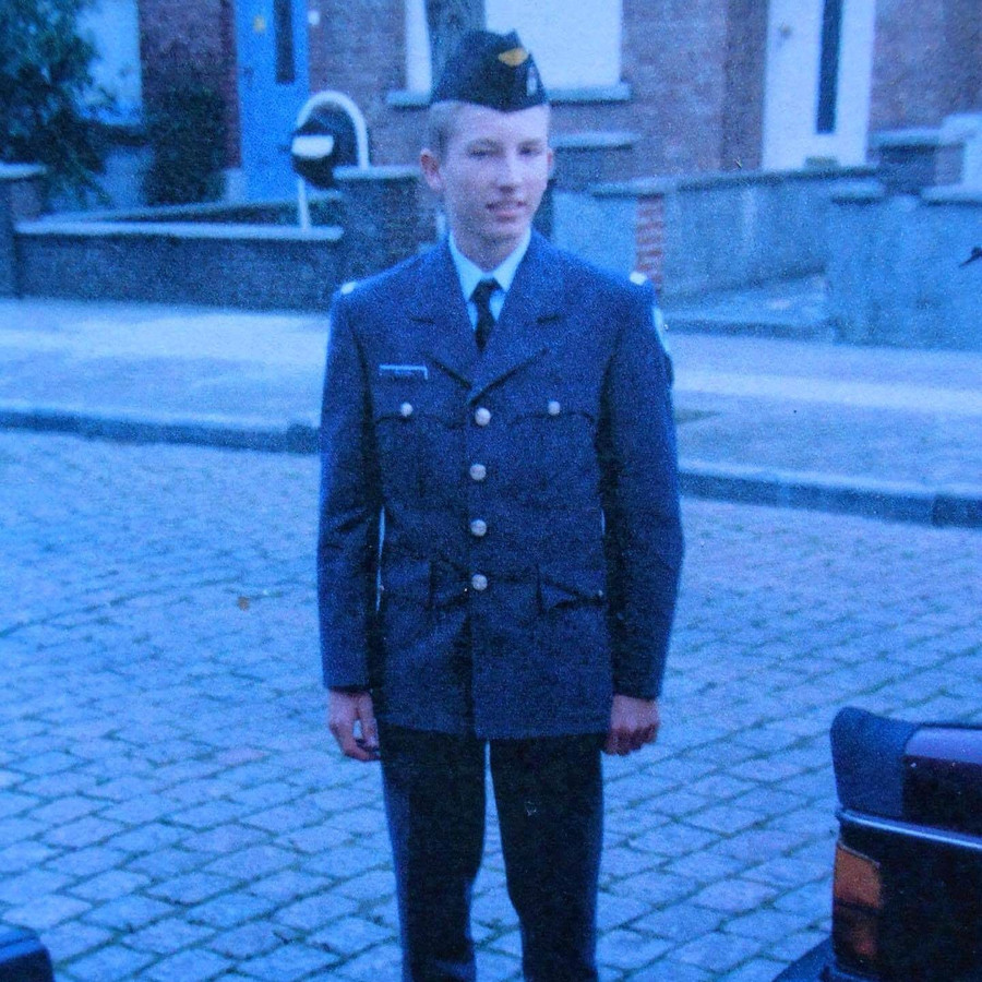 Hij diende in Kosovo, nu neemt Kortrijks schepen Axel Weydts verplicht ...