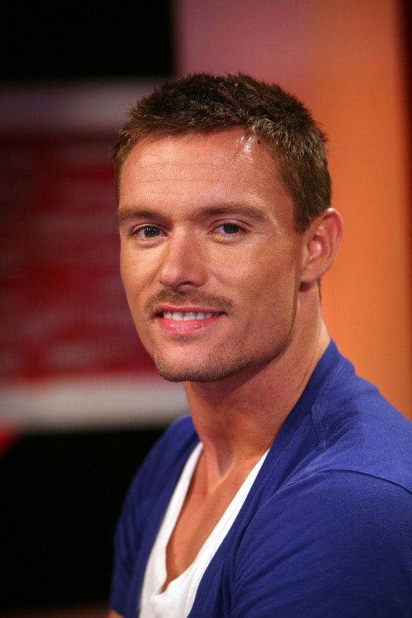 Hoofdrolspeler Ron Link uit musical Tarzan in The Voice | Foto | AD.nl