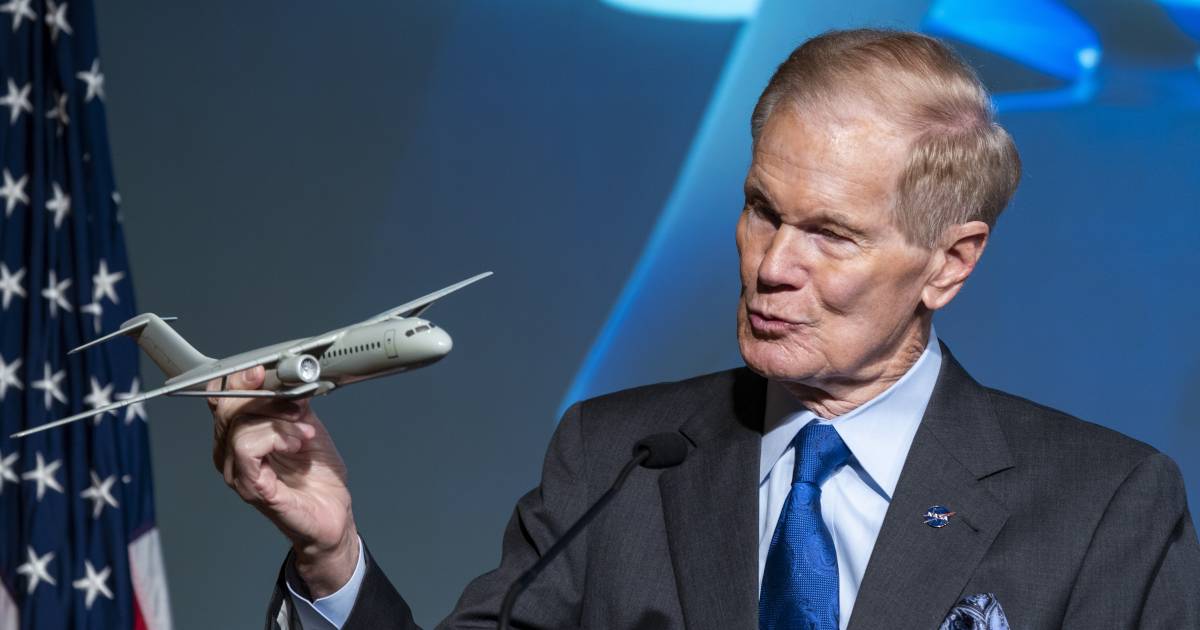 NASA en Boeing werken aan vliegtuigen met dunne, lange vleugels om ...