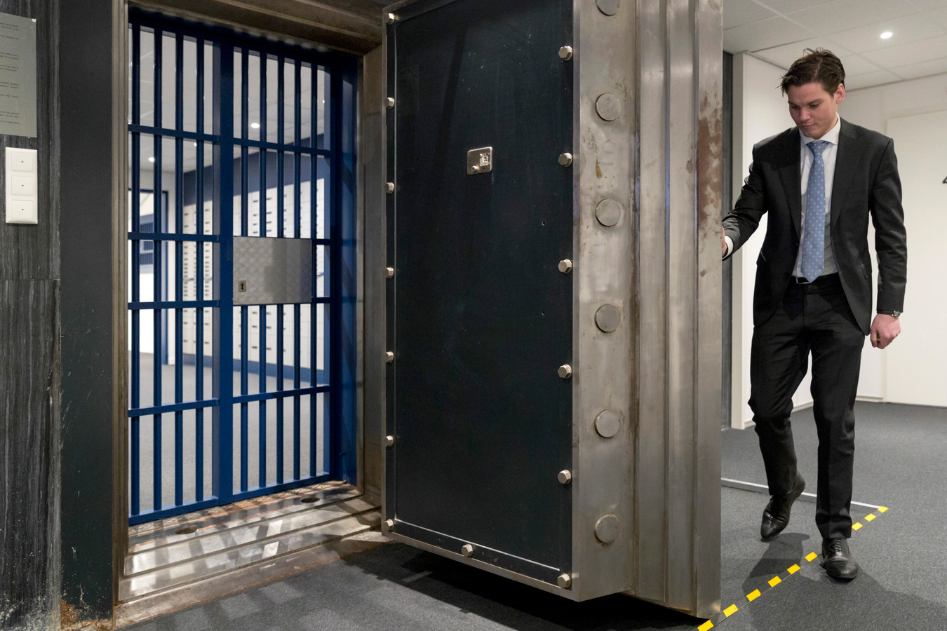 Kijkje in De Nederlandse Kluis, betonnen degelijkheid met de modernste ...