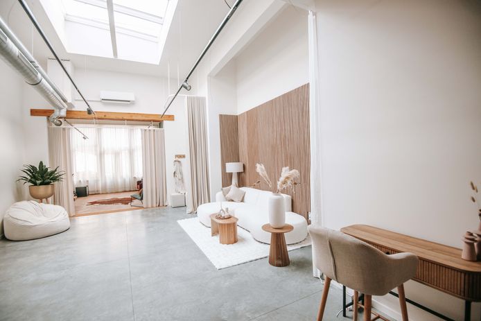 Ell-Limits gooit deuren van nieuwe daglichtstudio open: “Met livesessies boudoirfotografie ...