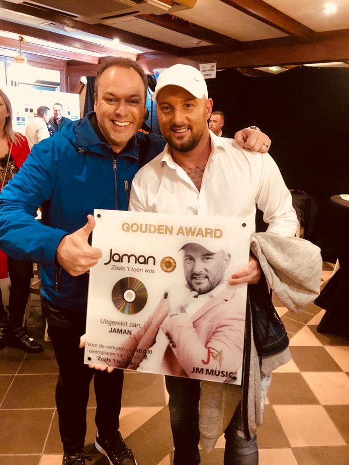 Eindelijk! Na acht jaar heeft Deventer zanger Jaman een gouden plaat ...