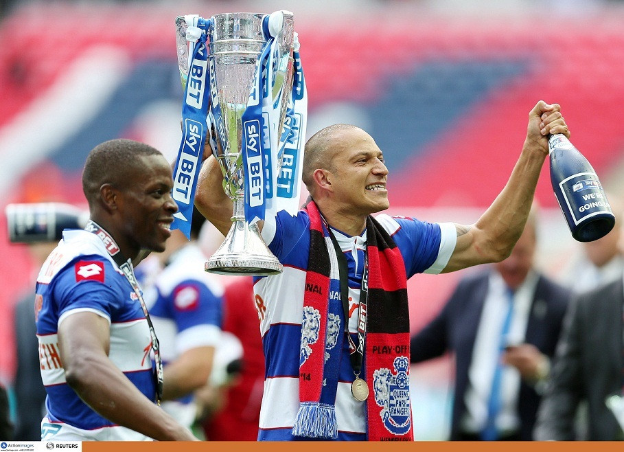 Bobby Zamora tekent nieuw contract bij promovendus QPR | Foto | hln.be