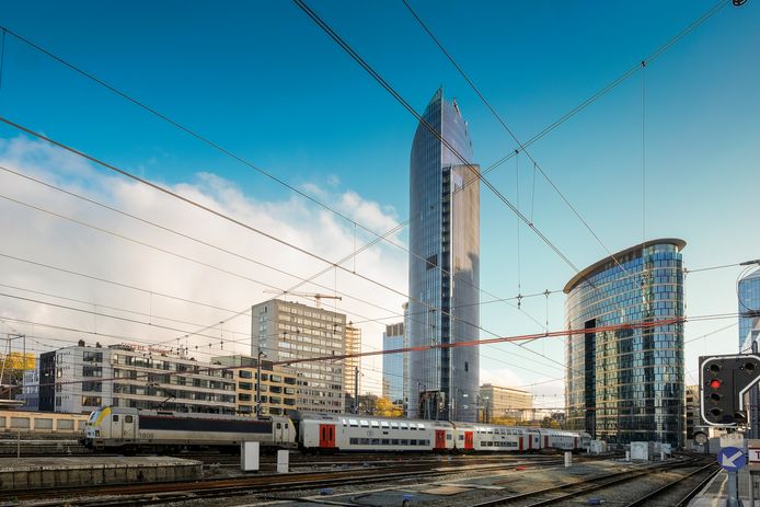 Silver Tower wordt Iris Tower: verschillende Brusselse overheidsdiensten nemen intrek in 137 ...