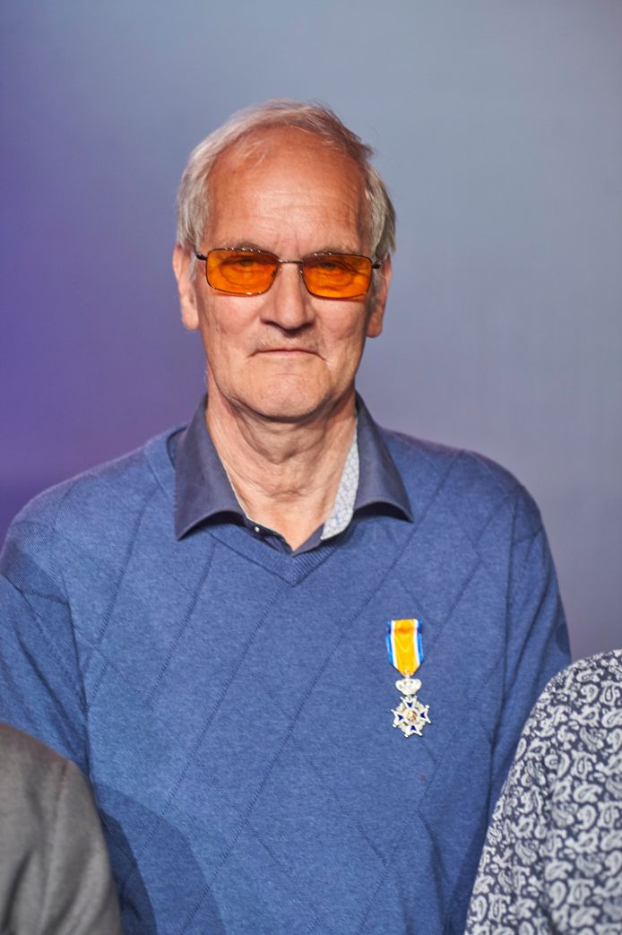 Erpenaar Henk van Rooij onderscheiden met lintje | Lintjes in ... Erpenaar Henk van Rooij onderscheiden met lintje | Lintjes in ...