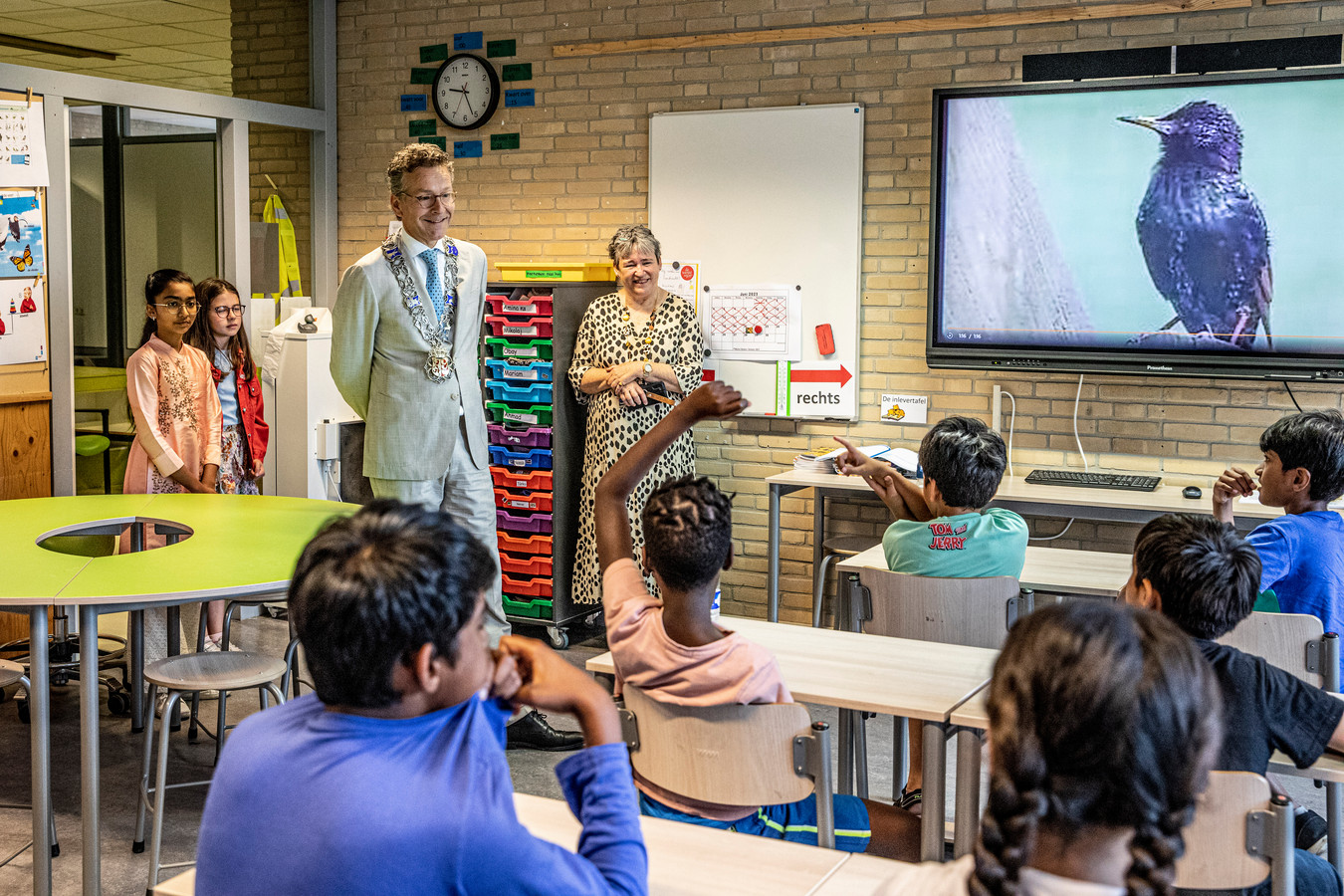 School die kinderen snel Nederlands leert moest 150 leerlingen afwijzen ...