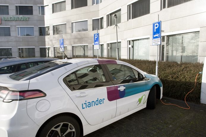 Reorganisatie Alliander: 100 managers op straat | Arnhem | gelderlander.nl