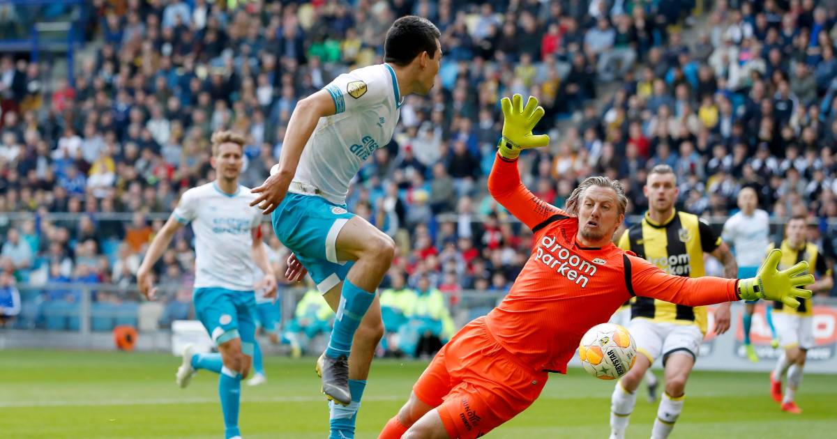 Scheur in bot Pasveer; keeper Vitesse uitgeschakeld | Nederlands ...