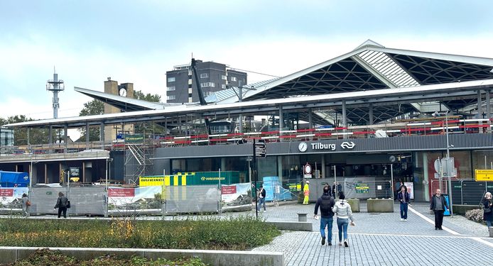 De eerste treinen stoppen pas in 2026 op perron 4 in Tilburg, problemen ...