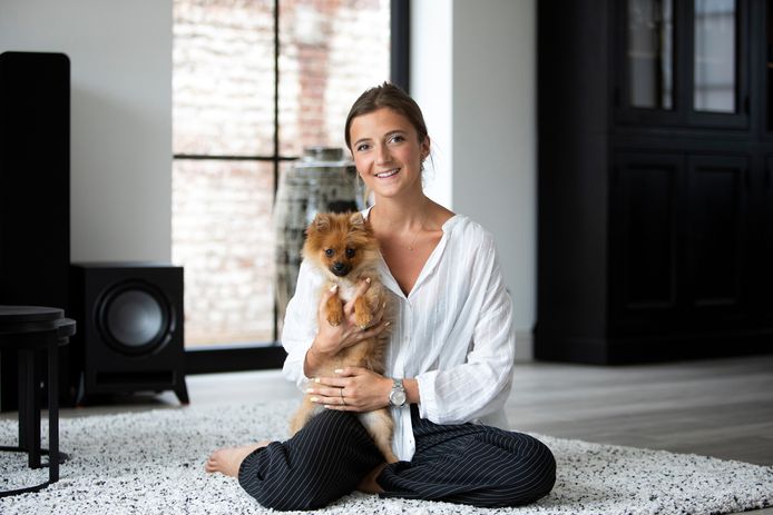 BINNENKIJKER. Op bezoek bij influencer en ‘Verrader’ Jamie-Lee Six (24 ...