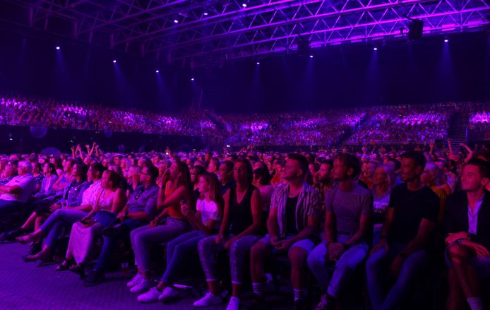 Natalia sluit tweede zomer van Proximus Pop-up Arena af met spetterende ...