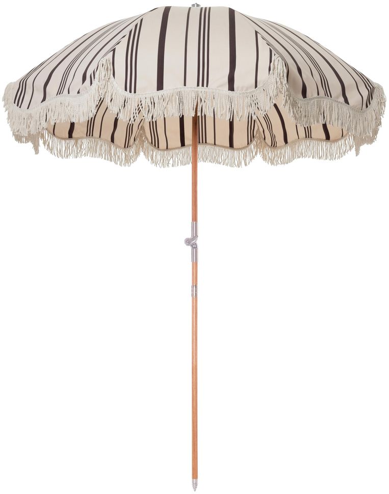Met deze parasoltrend maak je van elke tuin een zomers feest