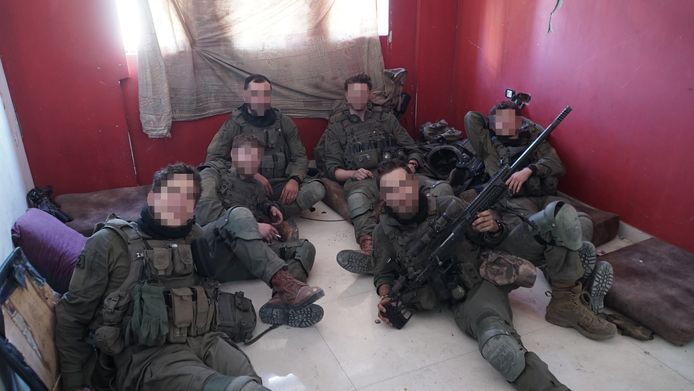 Parket start onderzoek naar sniperteam waarvan Belgische twintiger lid ...