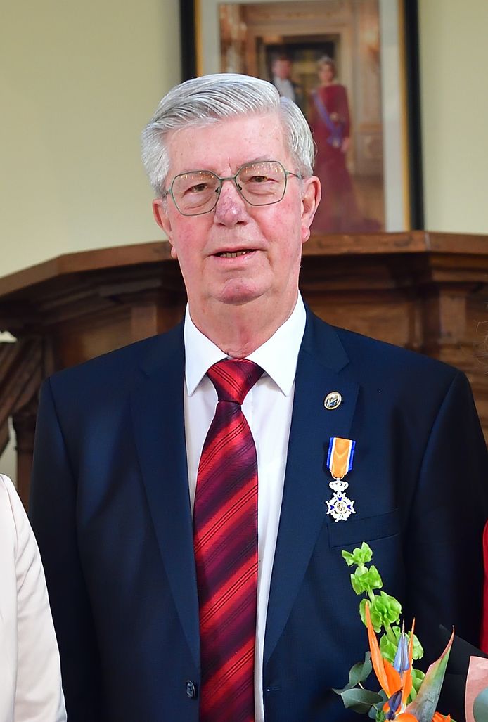 Deze zeven Etten-Leurenaren ontvangen een koninklijke onderscheiding ...