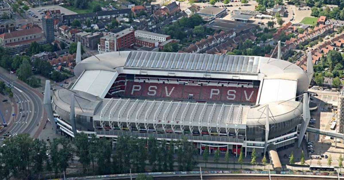 Lezers gehecht aan hun PSV-stadion: ‘Verhuizen? Nee, nooit doen ...