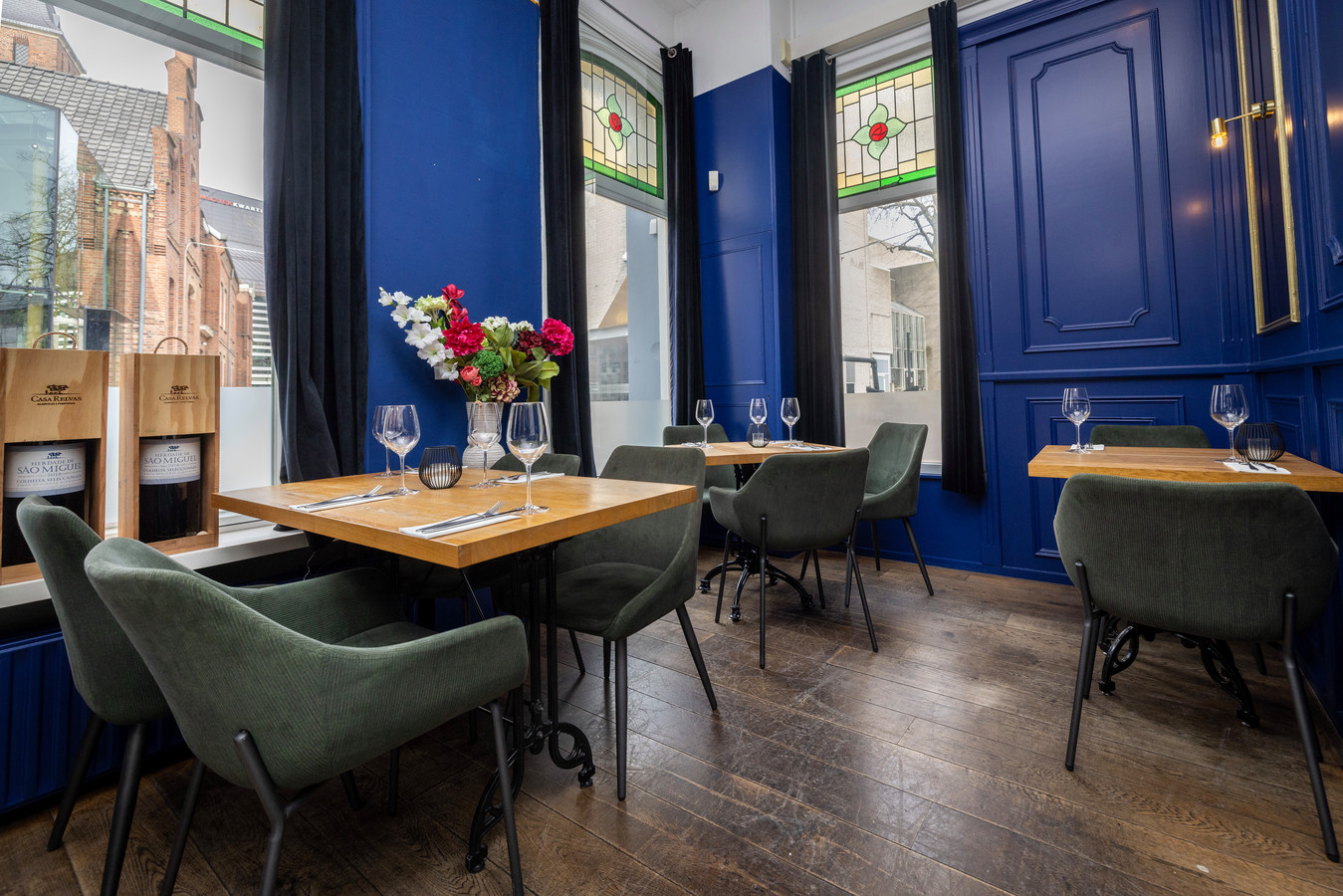 Horecastel Els en Jeroen van voormalig Oaks Gastrobar opent nieuw ...