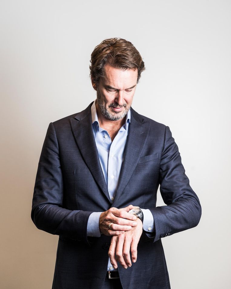 Ronald Prins, 's lands bekendste hackexpert, vindt het tijd voor iets ...