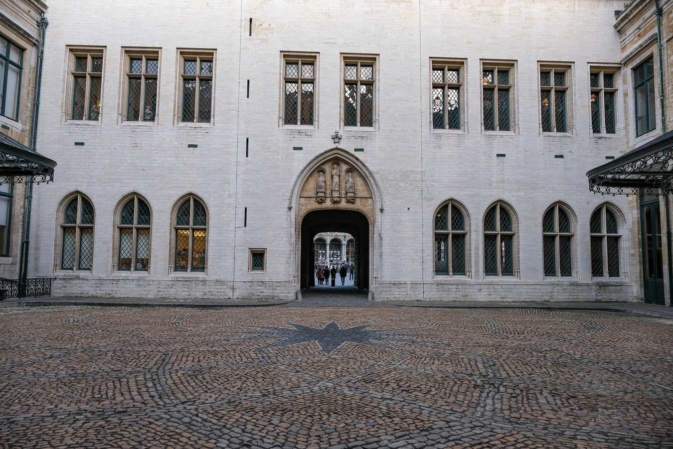 Met deze wandeling beleef je het leven als Jood tijdens de Holocaust in ...