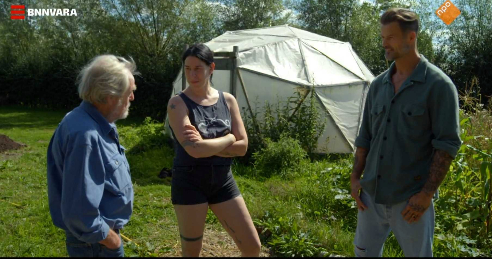 Midas Dekkers en Arie Boomsma laten het knetteren in Boerderij van ...