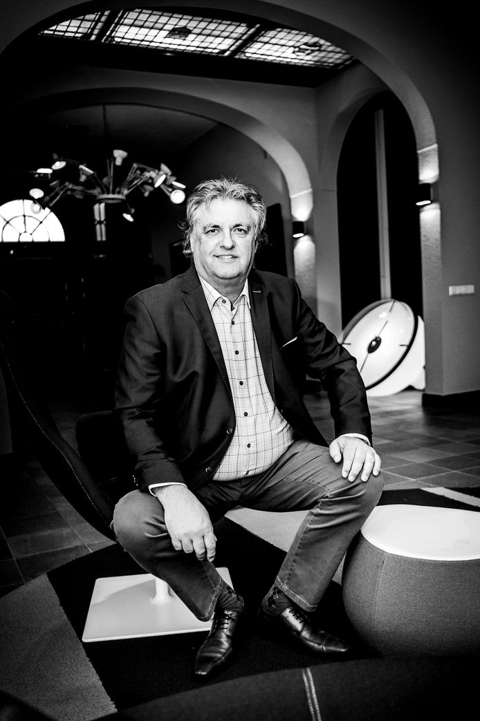 Rob Engels: ‘Wijchenaren klampen me niet meer aan op straat, dat is ...