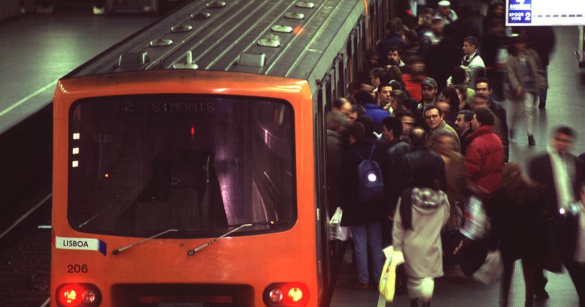 Un nouveau plan du réseau STIB et un nouveau nom pour Simonis | Home ...