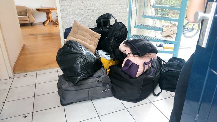 Uitgerekend op dag van de begrafenis van Poolse Karolina (32) komt haar ...