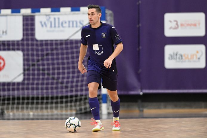 Steven Dillien met RSCA Futsal tegen ex-club FT Antwerpen: “Clash in ...