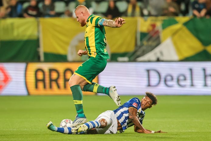 Keuze van Kuyt voor ander systeem bezorgt ADO derde overwinning van het ...