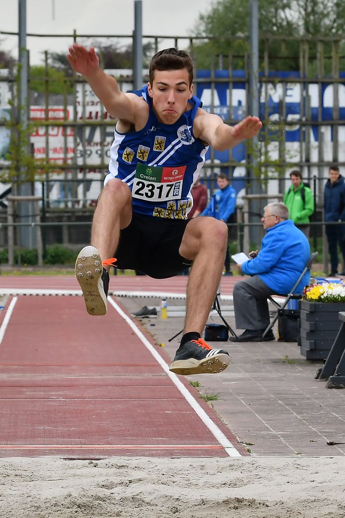 Lars Coene wint in Oordegem: “Mijn doel is om verder te gooien dan ...