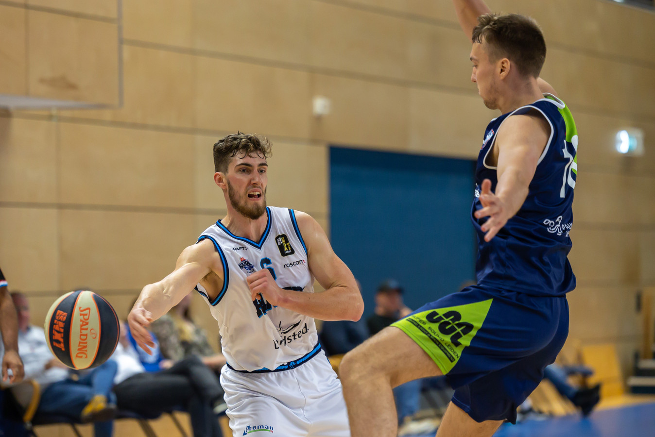 Eerste reis naar België eindigt voor Landstede Hammers met flink pak ...