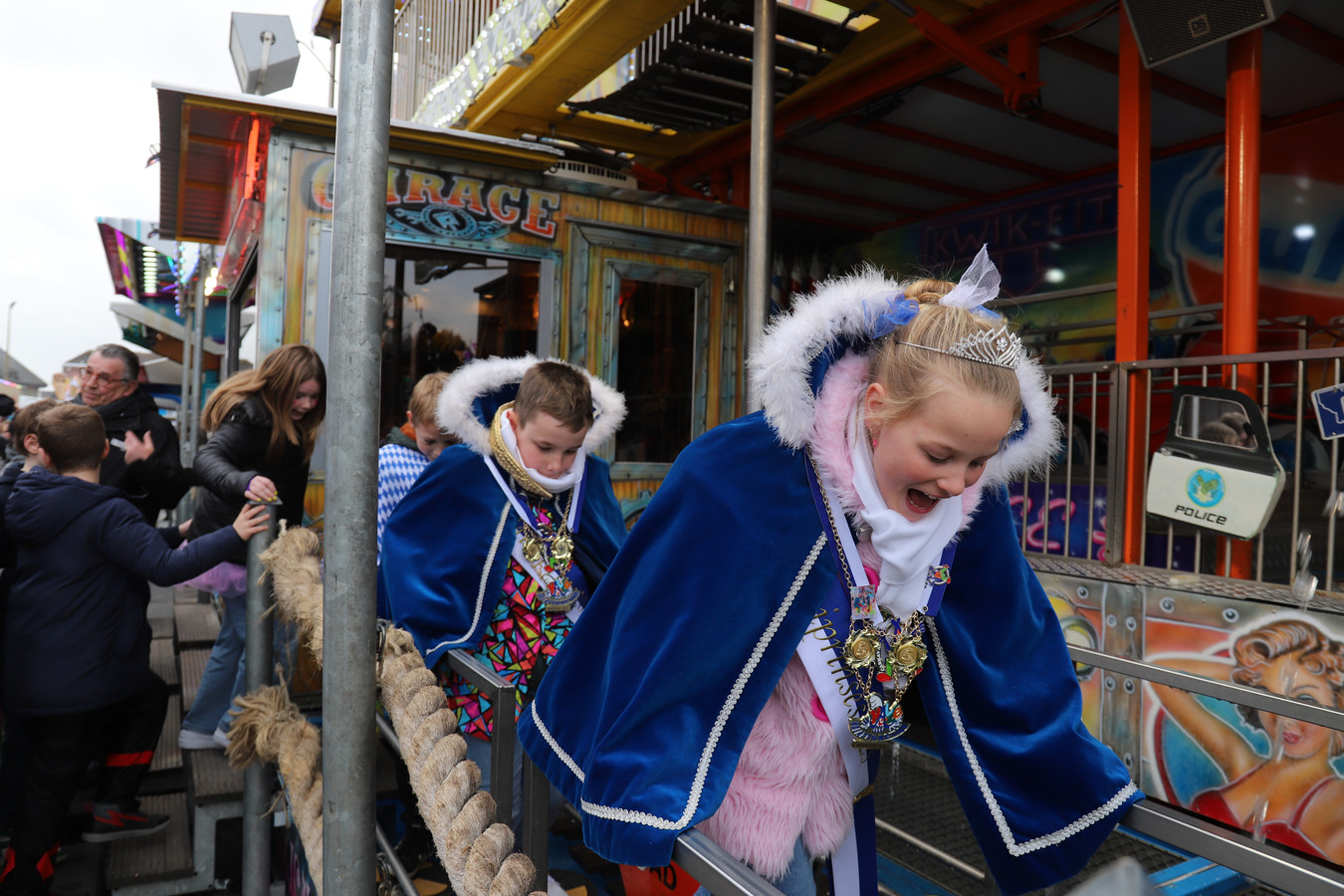 IN BEELD. Mini-prinsenpaar Vince en Kytana openen officieel de grote ...