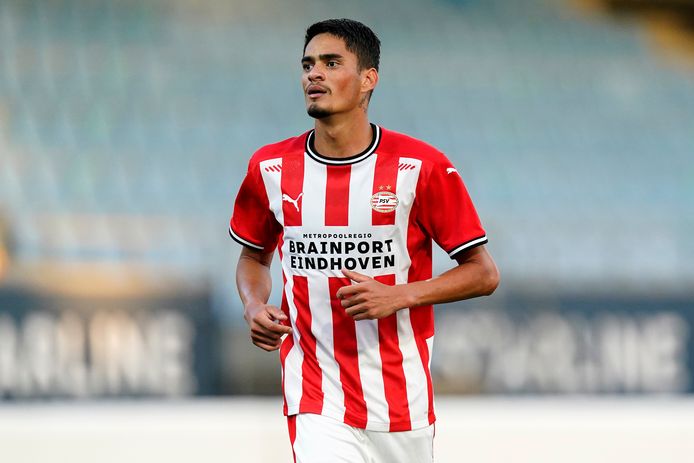 Luis Felipe gaat eerst voor de basis bij Jong PSV: ‘Ik wil hier ...