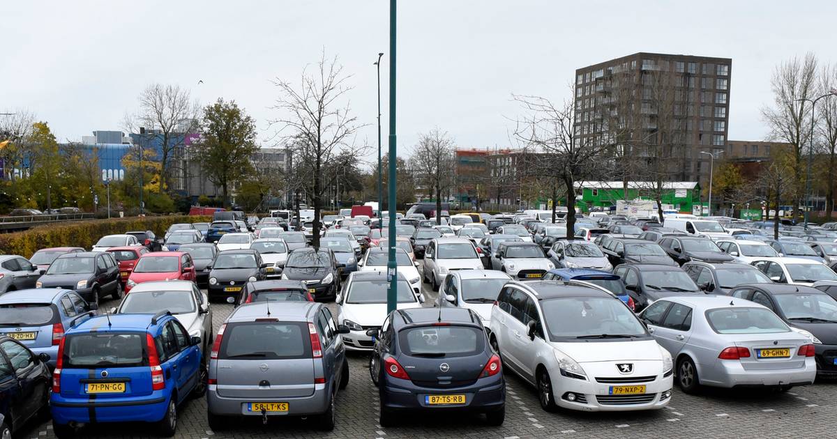 Betaald parkeren bij station Woerden een 'donderslag bij heldere hemel ...