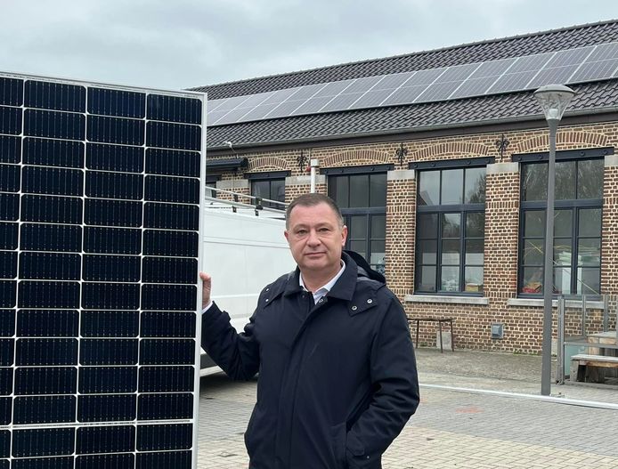 Met 228 zonnepanelen wordt gemeenteschool Glabbeek volledig ...